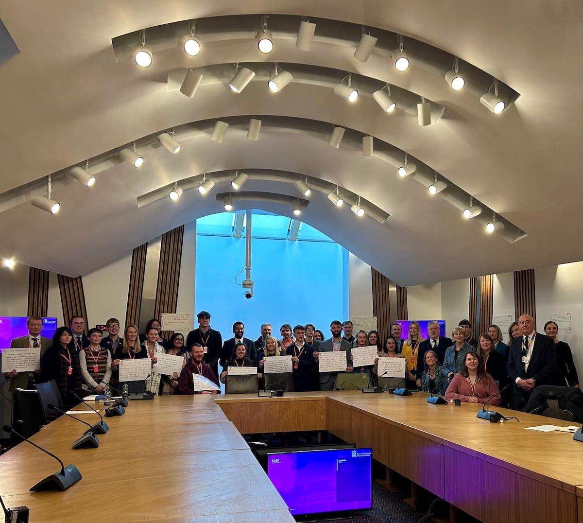 EMMA RODDICK MEETS WITH SCOTTISH RURAL & ISLANDS YOUTH PARLIAMENT IN ...